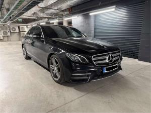 Black Mercedes-Benz E 220 2016 in Vilnius, with an engine capacity of 1.95 L and mileage of 302 thousand km for 18300 €, photo 2 on AUTOMOTO.COM.LV