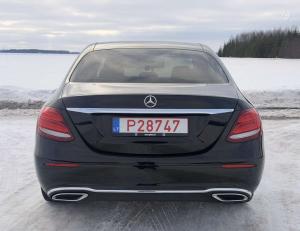 Melns Mercedes-Benz E 220 2016 Raseiniai, ar dzinēja tilpumu 1.95 L un nobraukumu 300 tūkst. km par 15850 €, foto 4 vietnē AUTOMOTO.COM.LV
