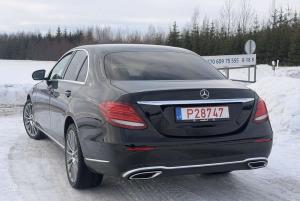 Melns Mercedes-Benz E 220 2016 Raseiniai, ar dzinēja tilpumu 1.95 L un nobraukumu 300 tūkst. km par 15850 €, foto 12 vietnē AUTOMOTO.COM.LV