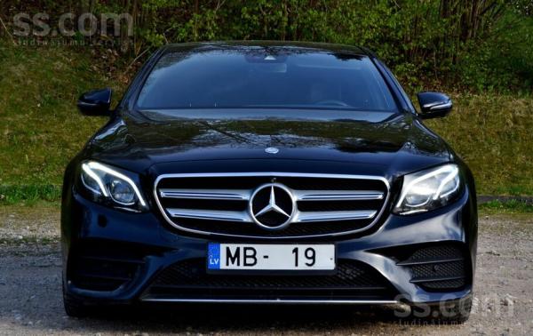 Black Mercedes-Benz E 220 2016 in Tukums, with an engine capacity of 2.00 L and mileage of 278 thousand km for 19800 €, photo 3 on AUTOMOTO.COM.LV