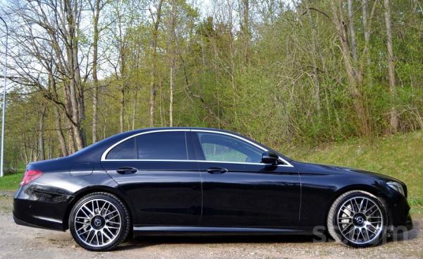 Black Mercedes-Benz E 220 2016 in Tukums, with an engine capacity of 2.00 L and mileage of 278 thousand km for 19800 €, photo 6 on AUTOMOTO.COM.LV