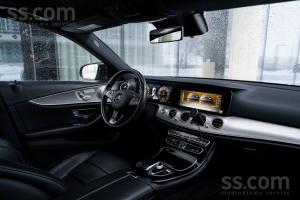 Черный Мерседес E 220 2016 в Рига, объемом двигателя 2.00 л и пробегом 349 тыс. км за 19999 €, фото 11 на AUTOMOTO.COM.LV