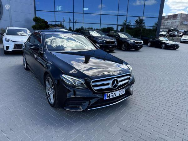 Black Mercedes-Benz E 220 2016 in Telschi, with an engine capacity of 1.95 L and mileage of 272 thousand km for 17500 €, photo 9 on AUTOMOTO.COM.LV