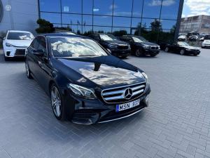 Черный Мерседес E 220 2016 в Тельшяй, объемом двигателя 1.95 л и пробегом 272 тыс. км за 17500 €, фото 10 на AUTOMOTO.COM.LV