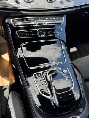Черный Мерседес E 220 2016 в Тельшяй, объемом двигателя 1.95 л и пробегом 272 тыс. км за 17500 €, фото 30 на AUTOMOTO.COM.LV