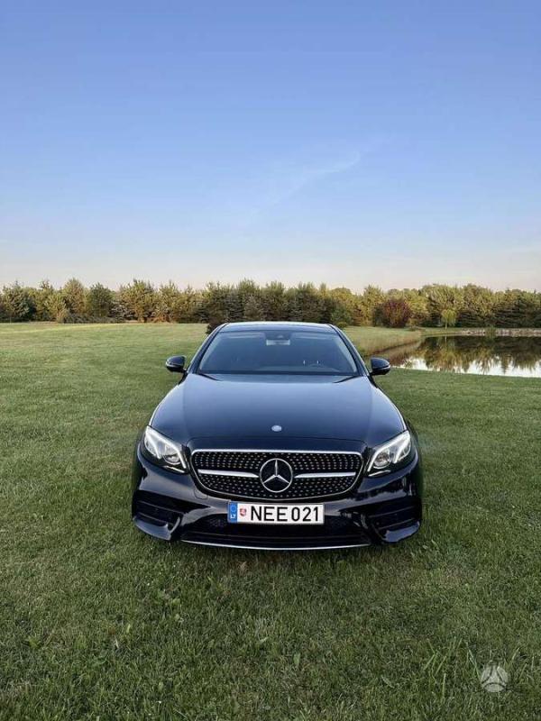 Black Mercedes-Benz E 220 2016 in Taurage, with an engine capacity of 1.95 L and mileage of 184 thousand km for 14499 €, photo 2 on AUTOMOTO.COM.LV