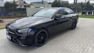 Black Mercedes-Benz E 220 2016 in Vilnius, with an engine capacity of 1.95 L and mileage of 182 thousand km for 22999 €, photo 3 on AUTOMOTO.COM.LV