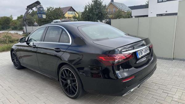 Melns Mercedes-Benz E 220 2016 Viļņa, ar dzinēja tilpumu 1.95 L un nobraukumu 182 tūkst. km par 22999 €, foto 4 vietnē AUTOMOTO.COM.LV