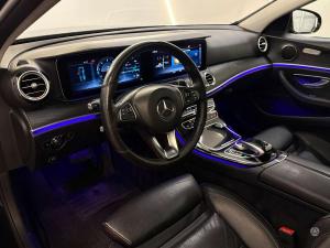 Black Mercedes-Benz E 220 2016 in Marijampole, with an engine capacity of 2.20 L and mileage of 326 thousand km for 16450 €, photo 3 on AUTOMOTO.COM.LV