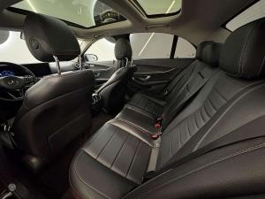 Black Mercedes-Benz E 220 2016 in Marijampole, with an engine capacity of 2.20 L and mileage of 326 thousand km for 16450 €, photo 4 on AUTOMOTO.COM.LV