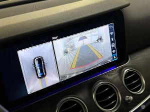 Black Mercedes-Benz E 220 2016 in Marijampole, with an engine capacity of 2.20 L and mileage of 326 thousand km for 16450 €, photo 5 on AUTOMOTO.COM.LV