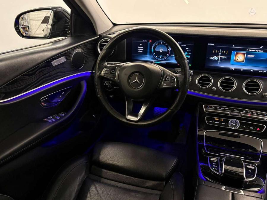 Black Mercedes-Benz E 220 2016 in Marijampole, with an engine capacity of 2.20 L and mileage of 326 thousand km for 16450 €, photo 22 on AUTOMOTO.COM.LV