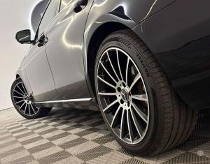 Black Mercedes-Benz E 220 2016 in Marijampole, with an engine capacity of 2.20 L and mileage of 326 thousand km for 16450 €, photo 23 on AUTOMOTO.COM.LV