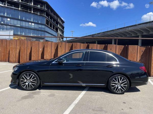 Melns Mercedes-Benz E 220 2016 Kauņa, ar dzinēja tilpumu 1.95 L un nobraukumu 280 tūkst. km par 14900 €, foto 9 vietnē AUTOMOTO.COM.LV