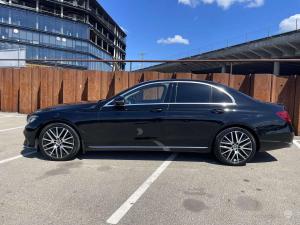 Black Mercedes-Benz E 220 2016 in Kaunas, with an engine capacity of 1.95 L and mileage of 280 thousand km for 14900 €, photo 16 on AUTOMOTO.COM.LV