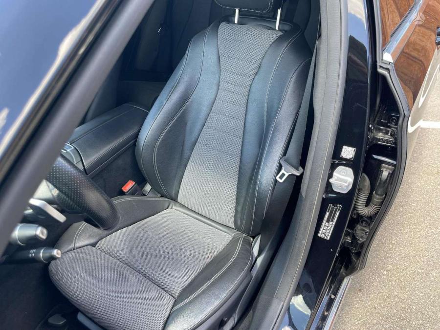 Black Mercedes-Benz E 220 2016 in Kaunas, with an engine capacity of 1.95 L and mileage of 280 thousand km for 14900 €, photo 20 on AUTOMOTO.COM.LV