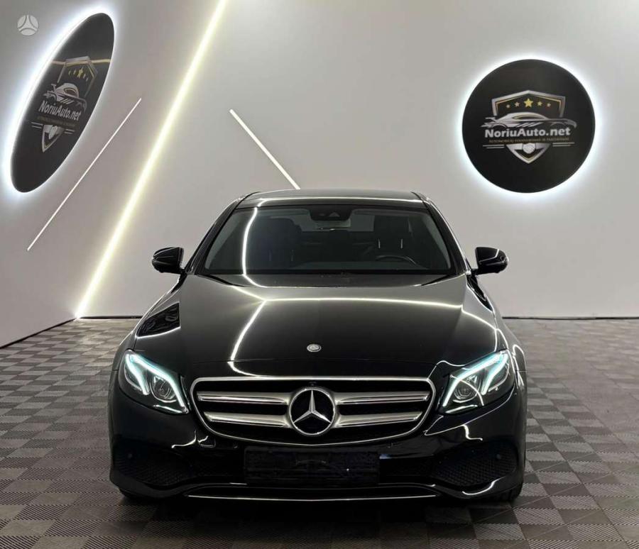 Melns Mercedes-Benz E 220 2016 Marijampole, ar dzinēja tilpumu 2.20 L un nobraukumu 326 tūkst. km par 15999 €, foto 13 vietnē AUTOMOTO.COM.LV