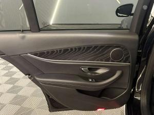 Melns Mercedes-Benz E 220 2016 Marijampole, ar dzinēja tilpumu 2.20 L un nobraukumu 326 tūkst. km par 15999 €, foto 28 vietnē AUTOMOTO.COM.LV