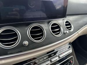 Черный Мерседес E 220 2016 в Шяуляй, объемом двигателя 1.95 л и пробегом 319 тыс. км за 21000 €, фото 33 на AUTOMOTO.COM.LV
