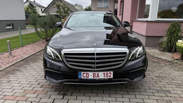 Black Mercedes-Benz E 220 2016 in Kedainiai, with an engine capacity of 1.95 L and mileage of 201 thousand km for 19999 €, photo 1 on AUTOMOTO.COM.LV