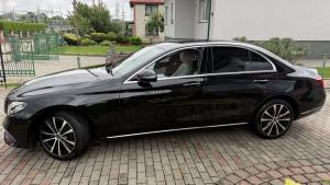 Black Mercedes-Benz E 220 2016 in Kedainiai, with an engine capacity of 1.95 L and mileage of 201 thousand km for 19999 €, photo 8 on AUTOMOTO.COM.LV