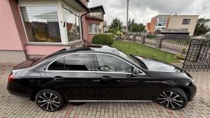 Black Mercedes-Benz E 220 2016 in Kedainiai, with an engine capacity of 1.95 L and mileage of 201 thousand km for 19999 €, photo 15 on AUTOMOTO.COM.LV