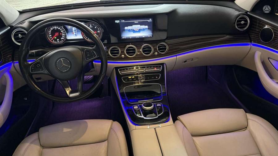 Black Mercedes-Benz E 220 2016 in Kedainiai, with an engine capacity of 1.95 L and mileage of 201 thousand km for 19999 €, photo 20 on AUTOMOTO.COM.LV