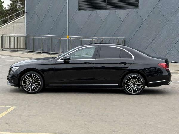 Melns Mercedes-Benz E 220 2016 Jonava, ar dzinēja tilpumu 1.95 L un nobraukumu 270 tūkst. km par 17700 €, foto 4 vietnē AUTOMOTO.COM.LV