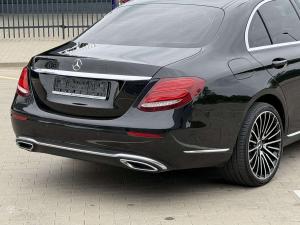 Black Mercedes-Benz E 220 2016 in Jonava, with an engine capacity of 1.95 L and mileage of 270 thousand km for 17700 €, photo 9 on AUTOMOTO.COM.LV