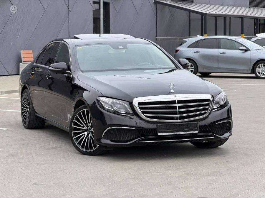 Black Mercedes-Benz E 220 2016 in Jonava, with an engine capacity of 1.95 L and mileage of 270 thousand km for 17700 €, photo 13 on AUTOMOTO.COM.LV