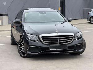 Black Mercedes-Benz E 220 2016 in Jonava, with an engine capacity of 1.95 L and mileage of 270 thousand km for 17700 €, photo 14 on AUTOMOTO.COM.LV