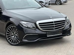Black Mercedes-Benz E 220 2016 in Jonava, with an engine capacity of 1.95 L and mileage of 270 thousand km for 17700 €, photo 15 on AUTOMOTO.COM.LV