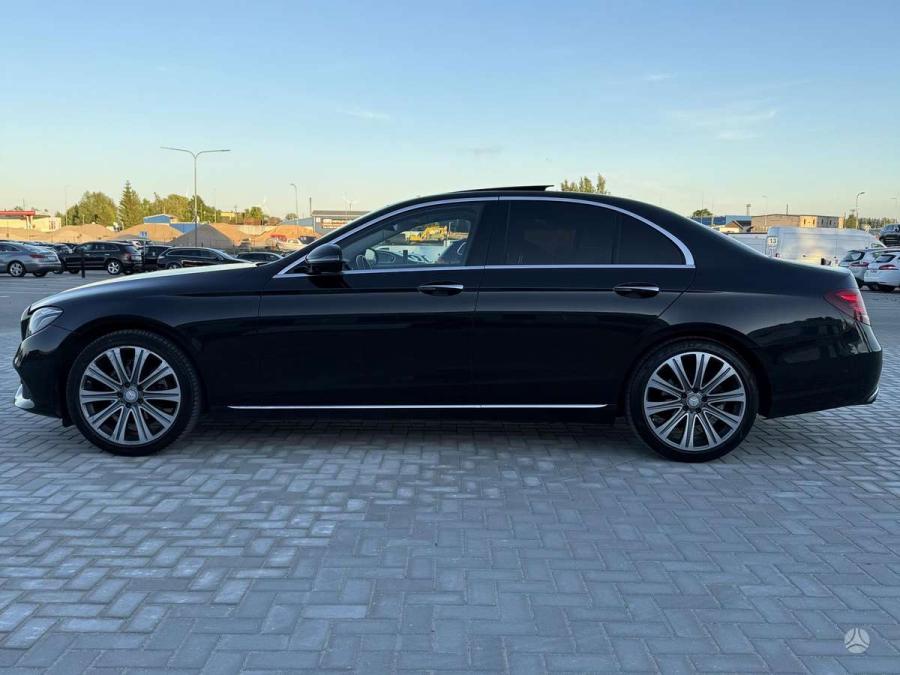 Melns Mercedes-Benz E 220 2016 Tauragė, ar dzinēja tilpumu 2.00 L un nobraukumu 252 tūkst. km par 17600 €, foto 7 vietnē AUTOMOTO.COM.LV