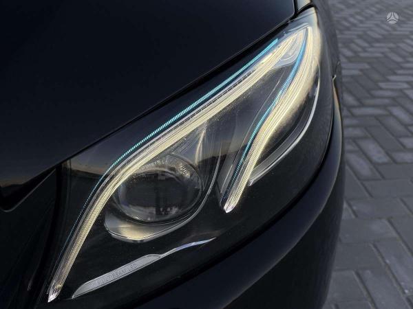 Black Mercedes-Benz E 220 2016 in Taurage, with an engine capacity of 2.00 L and mileage of 252 thousand km for 17600 €, photo 7 on AUTOMOTO.COM.LV
