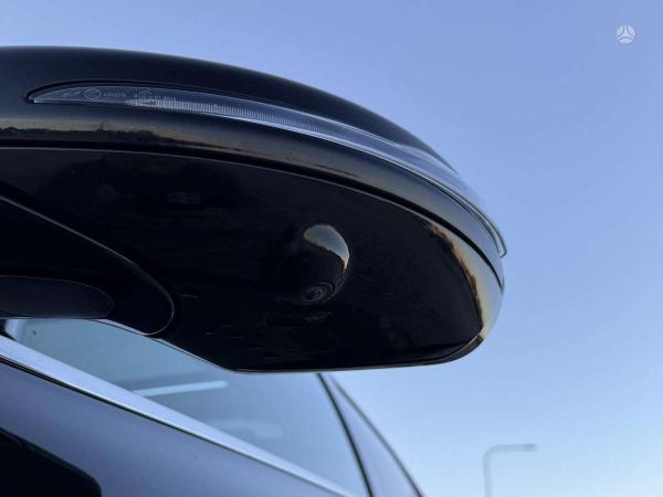 Black Mercedes-Benz E 220 2016 in Taurage, with an engine capacity of 2.00 L and mileage of 252 thousand km for 17600 €, photo 10 on AUTOMOTO.COM.LV