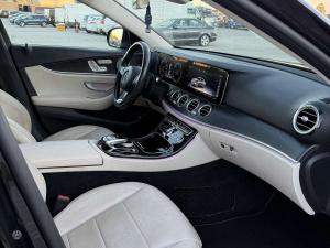 Melns Mercedes-Benz E 220 2016 Tauragė, ar dzinēja tilpumu 2.00 L un nobraukumu 252 tūkst. km par 17600 €, foto 14 vietnē AUTOMOTO.COM.LV