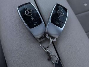 Melns Mercedes-Benz E 220 2016 Tauragė, ar dzinēja tilpumu 2.00 L un nobraukumu 252 tūkst. km par 17600 €, foto 29 vietnē AUTOMOTO.COM.LV