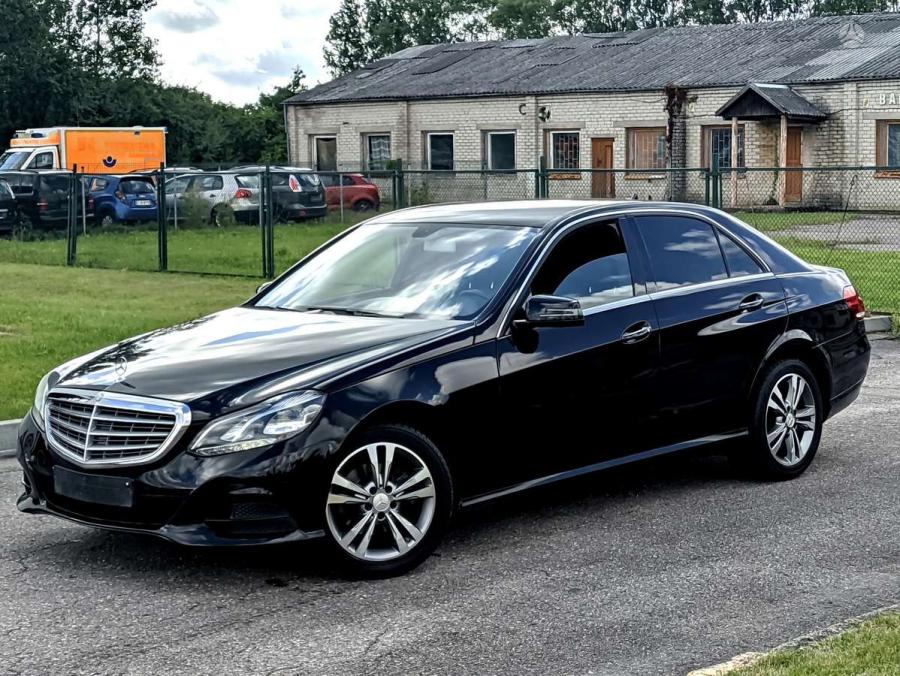 Черный Мерседес E 220 2016 в Кретинга, объемом двигателя 2.14 л и пробегом 250 тыс. км за 10850 €, фото 7 на AUTOMOTO.COM.LV