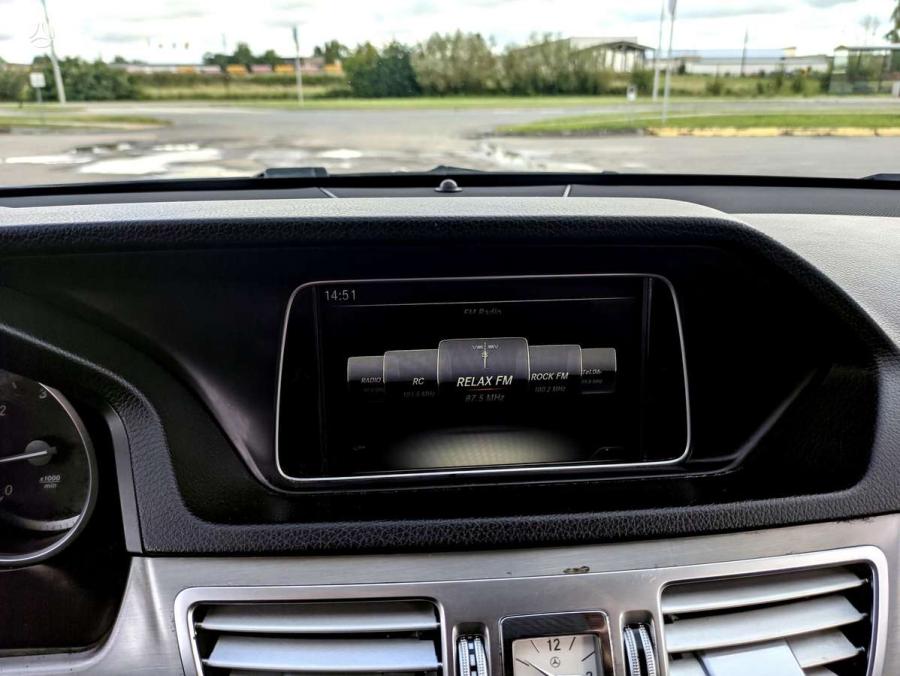 Черный Мерседес E 220 2016 в Кретинга, объемом двигателя 2.14 л и пробегом 250 тыс. км за 10850 €, фото 17 на AUTOMOTO.COM.LV