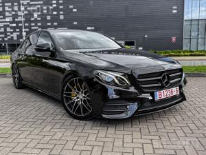 Black Mercedes-Benz E 220 2016 in Jelgava, with an engine capacity of 2.00 L and mileage of 245 thousand km for 17900 €, photo  on AUTOMOTO.COM.LV
