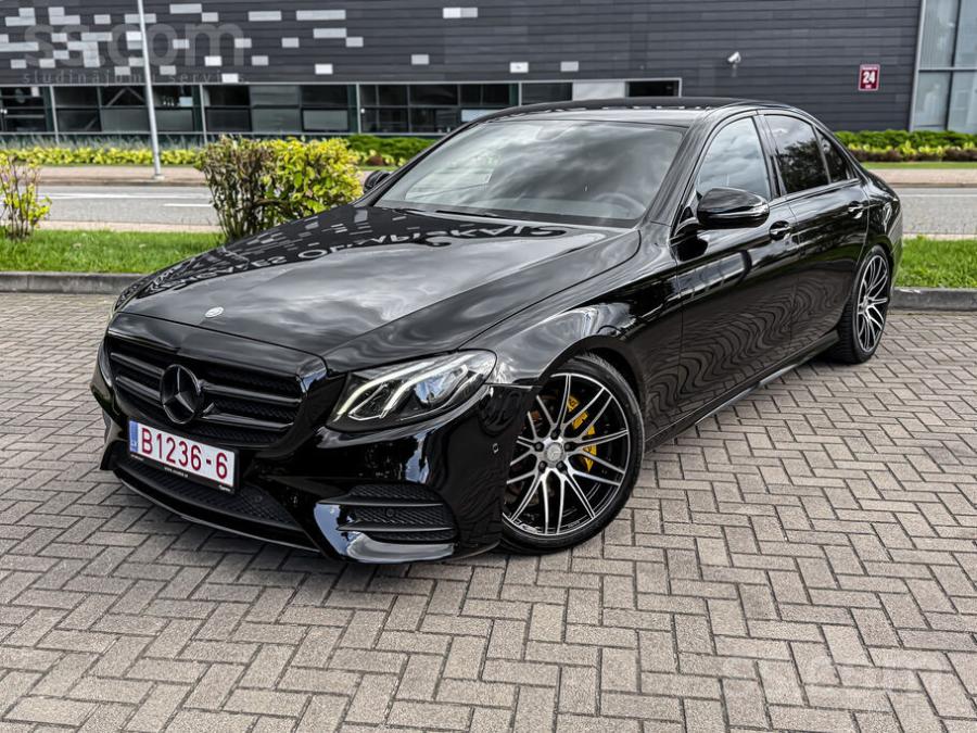 Black Mercedes-Benz E 220 2016 in Jelgava, with an engine capacity of 2.00 L and mileage of 245 thousand km for 17900 €, photo 5 on AUTOMOTO.COM.LV