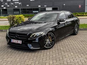 Black Mercedes-Benz E 220 2016 in Jelgava, with an engine capacity of 2.00 L and mileage of 245 thousand km for 17900 €, photo 7 on AUTOMOTO.COM.LV