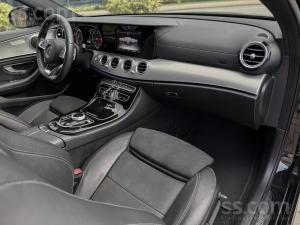 Black Mercedes-Benz E 220 2016 in Jelgava, with an engine capacity of 2.00 L and mileage of 245 thousand km for 17900 €, photo 22 on AUTOMOTO.COM.LV