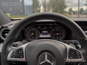 Black Mercedes-Benz E 220 2016 in Jelgava, with an engine capacity of 2.00 L and mileage of 245 thousand km for 17900 €, photo 24 on AUTOMOTO.COM.LV