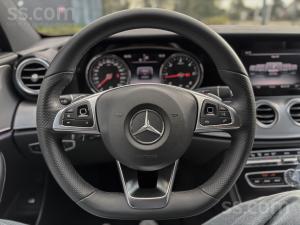 Black Mercedes-Benz E 220 2016 in Jelgava, with an engine capacity of 2.00 L and mileage of 245 thousand km for 17900 €, photo 25 on AUTOMOTO.COM.LV