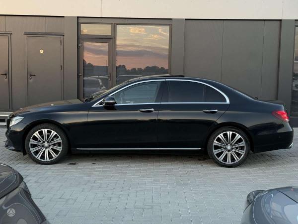 Melns Mercedes-Benz E 220 2016 Tauragė, ar dzinēja tilpumu 2.00 L un nobraukumu 254 tūkst. km par 17300 €, foto 7 vietnē AUTOMOTO.COM.LV