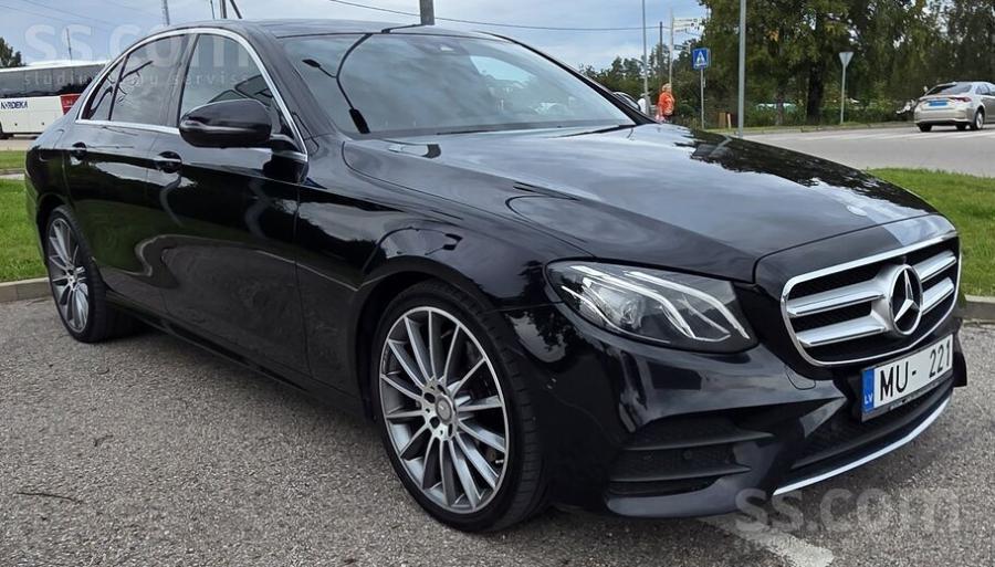 Melns Mercedes-Benz E 220 2016 Rīga, ar dzinēja tilpumu 2.00 L un nobraukumu 332 tūkst. km par 17000 €, foto 3 vietnē AUTOMOTO.COM.LV