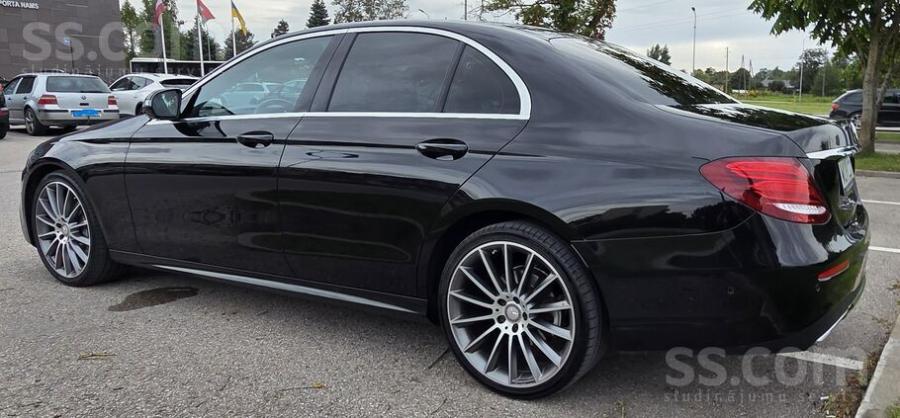 Melns Mercedes-Benz E 220 2016 Rīga, ar dzinēja tilpumu 2.00 L un nobraukumu 332 tūkst. km par 17000 €, foto 4 vietnē AUTOMOTO.COM.LV