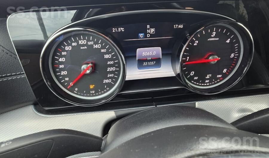 Melns Mercedes-Benz E 220 2016 Rīga, ar dzinēja tilpumu 2.00 L un nobraukumu 332 tūkst. km par 17000 €, foto 7 vietnē AUTOMOTO.COM.LV