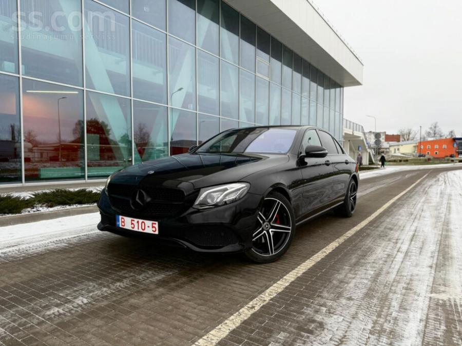 Black Mercedes-Benz E 220 2017 in Rezekne, with an engine capacity of 2.00 L and mileage of 199 thousand km for 8000 €, photo 3 on AUTOMOTO.COM.LV